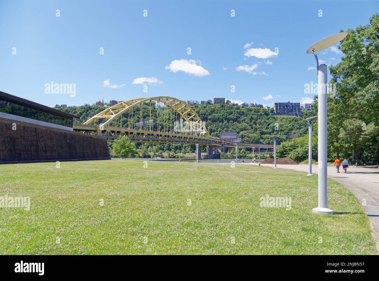 Fort Pitt Bridge carries Interstate 376 over the Monongahela River ...