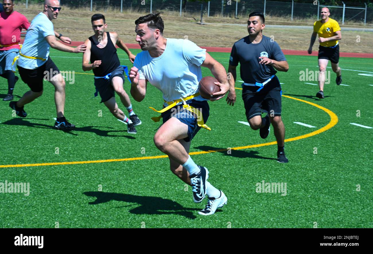 Airmen from the 702nd Munitions Support Squadron compete against Airmen ...