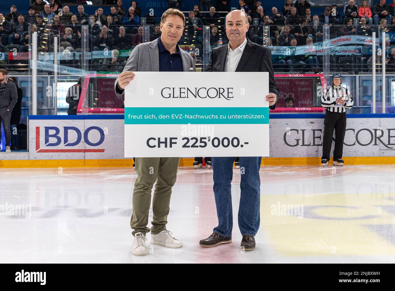 Glencore representative Markus Walt and EVZ youth director Andreas ...