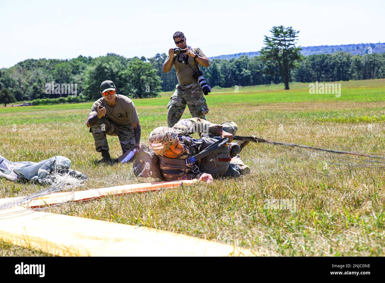 A US paratrooper from the 173rd Airborne Brigade in Vicenza, Italy ...