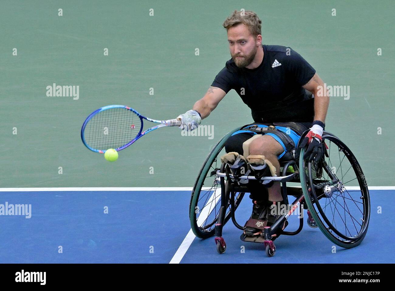 Robert Shaw in action during a wheelchair quad doubles championship ...