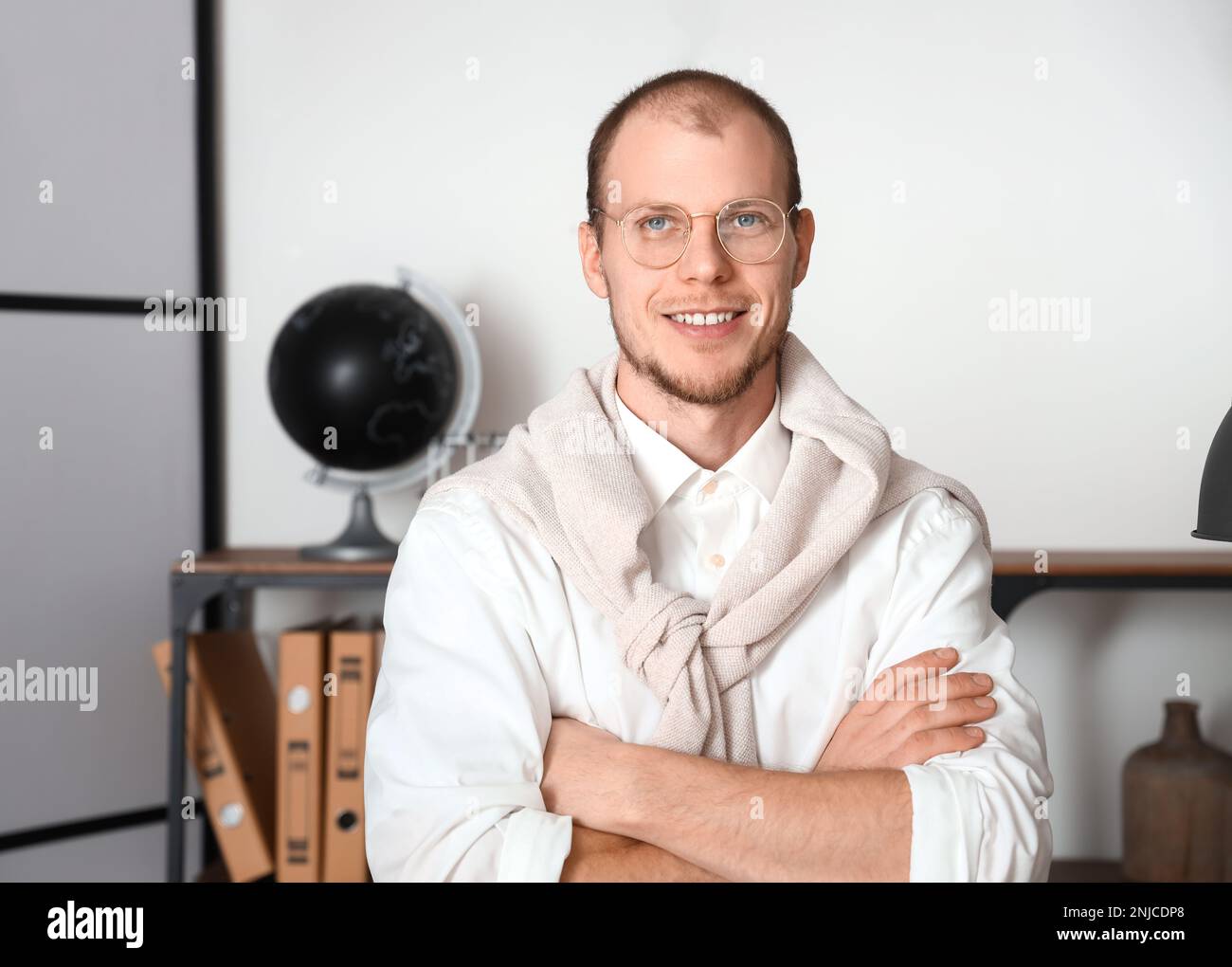 Male tutor hi-res stock photography and images - Alamy