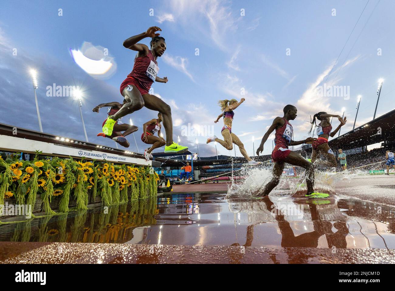 Runners competes in the 3000m Steeplechase Women during the Weltklasse ...