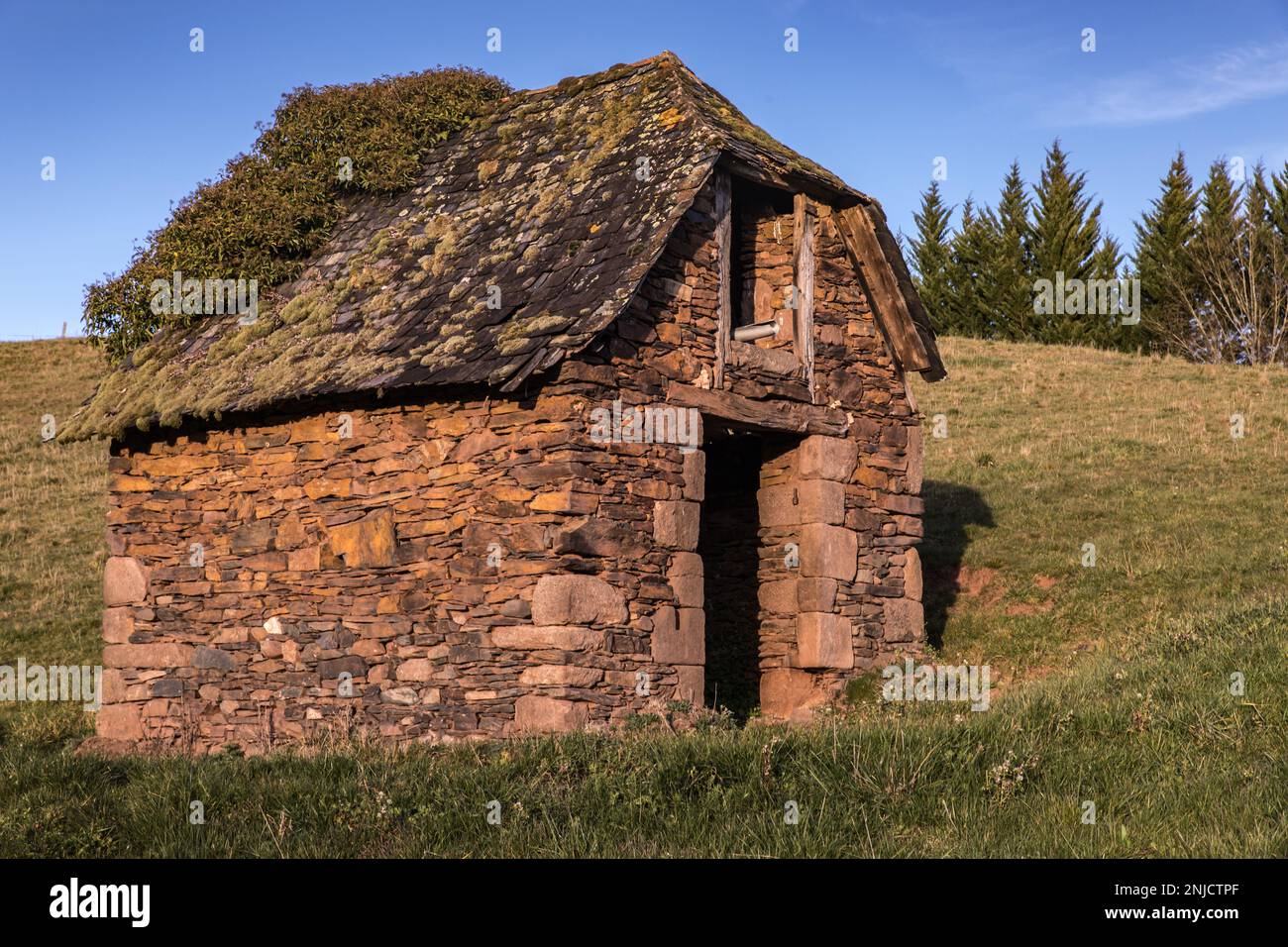 Cabane agricole hi-res stock photography and images - Alamy
