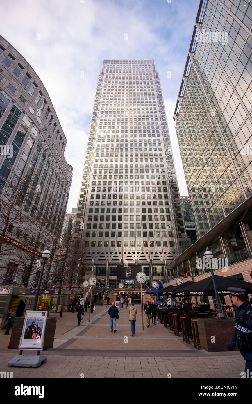 Architecture at Canary Wharf, London Stock Photo - Alamy