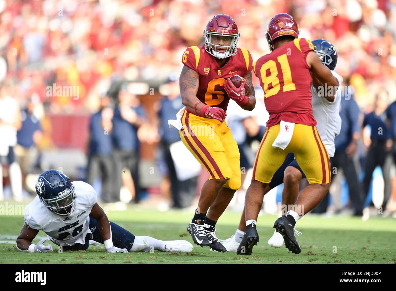 LOS ANGELES, CA - SEPTEMBER 03: USC Trojans running back Austin Jones ...