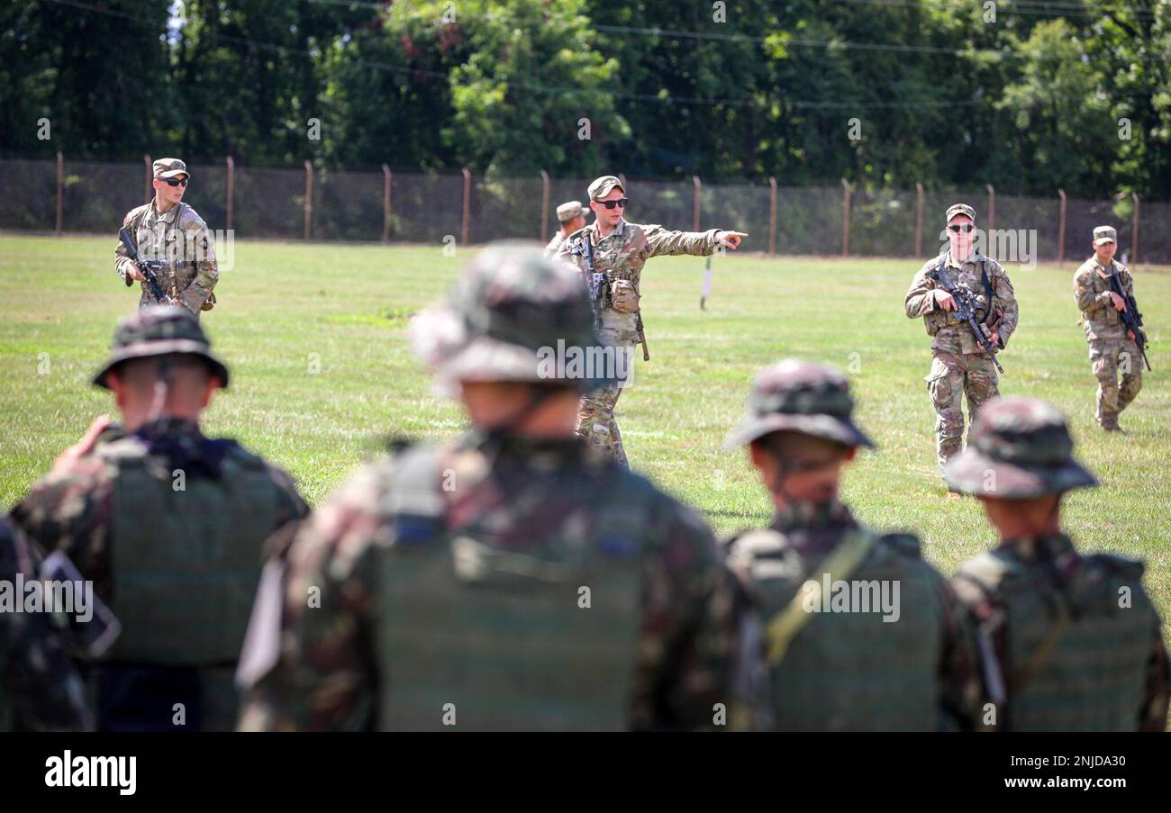Brazilian army units in hi-res stock photography and images - Alamy