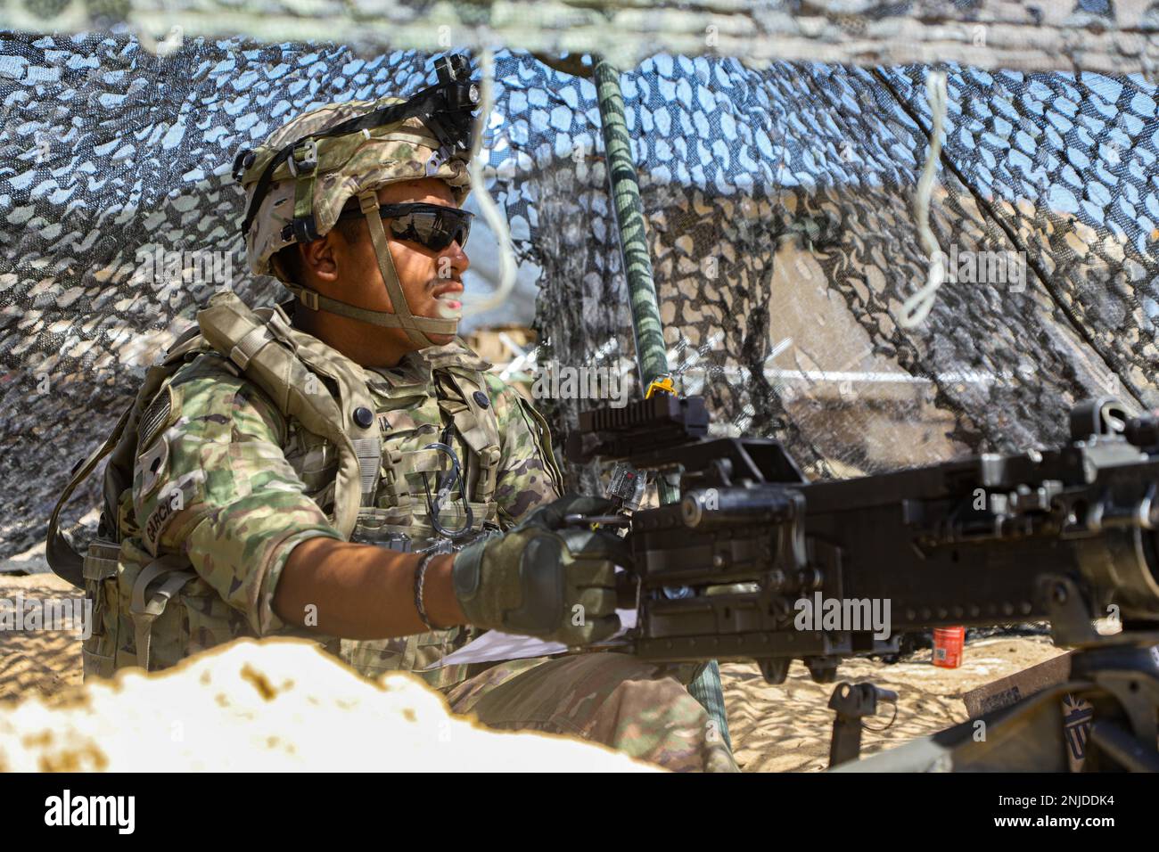 A U.S. Soldiers with 299th Brigade Support Battalion, 2nd Armored ...
