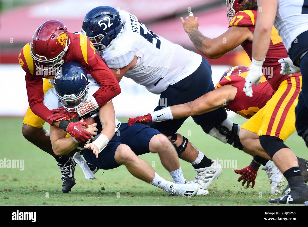 LOS ANGELES, CA - SEPTEMBER 03: USC Trojans linebacker Eric Gentry (18 ...