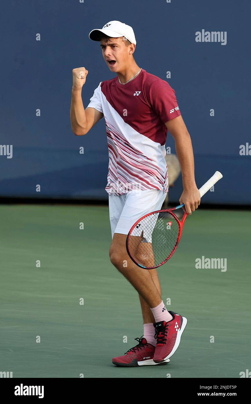 Kaylan Bigun reacts during a junior boys' singles match at the 2022 US ...
