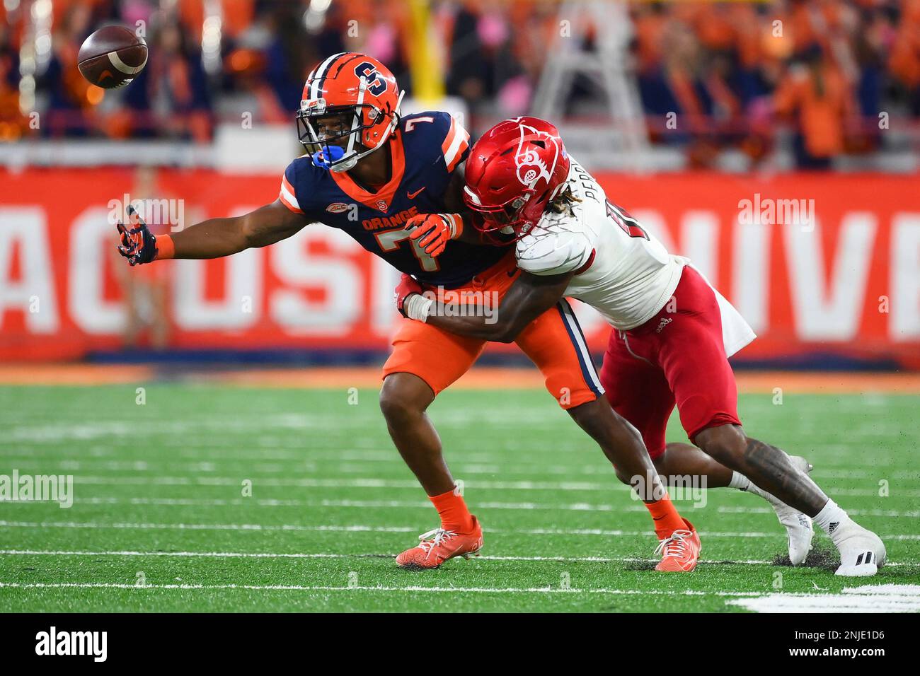 September 03, 2022: Louisville Cardinals defensive back Benjamin Perry ...