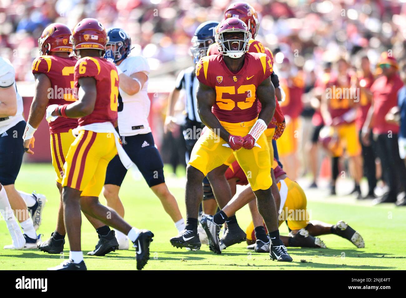 LOS ANGELES, CA - SEPTEMBER 03: USC Trojans linebacker Shane Lee (53 ...
