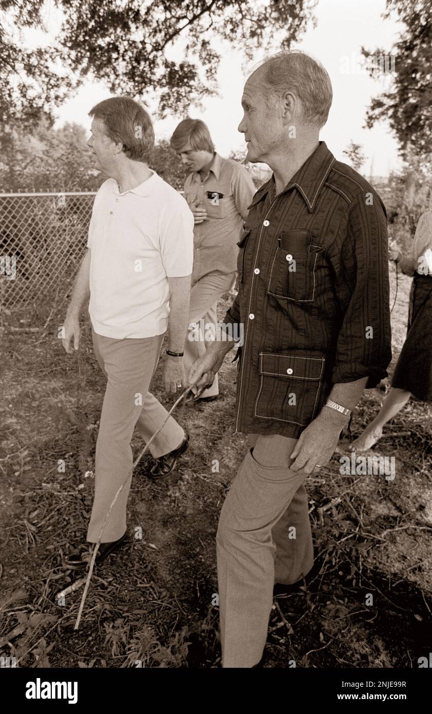 1976 Democratic Presidential candidate Jimmy Carter on his farm in ...