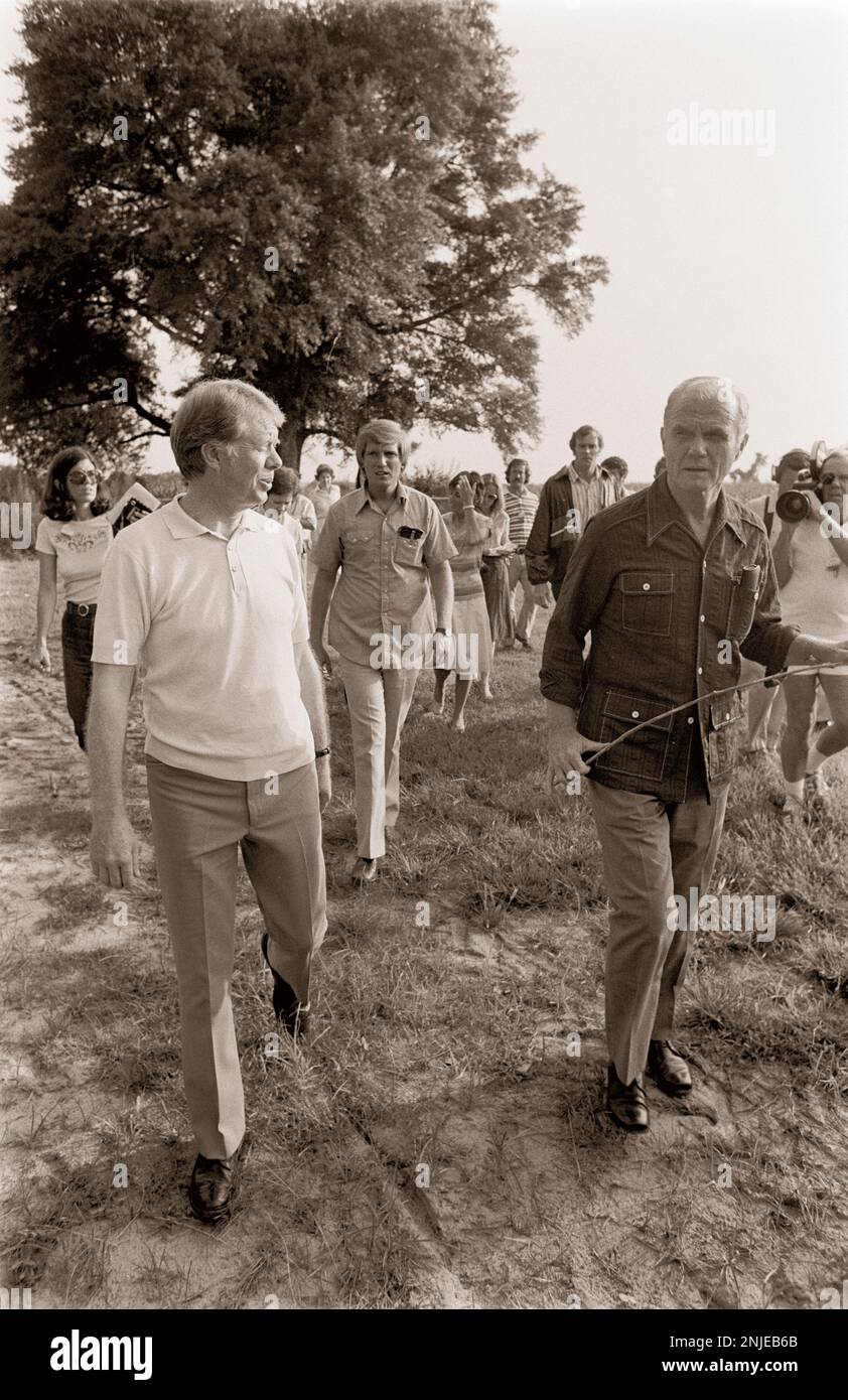 1976 Democratic Presidential candidate Jimmy Carter on his farm in ...