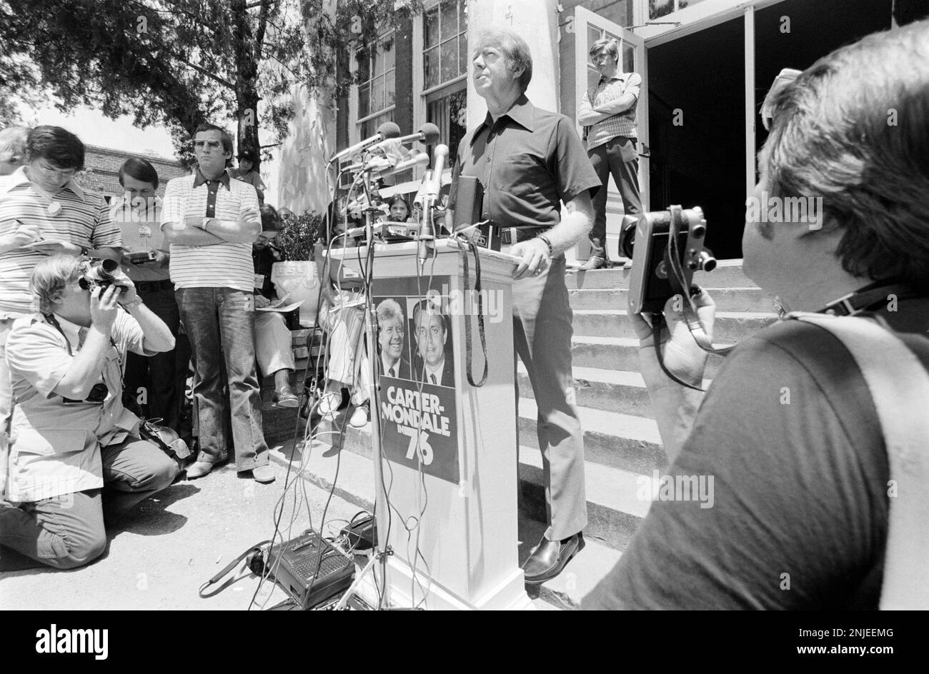 1976 Democratic Presidential candidate Jimmy Carter speaks to the press ...