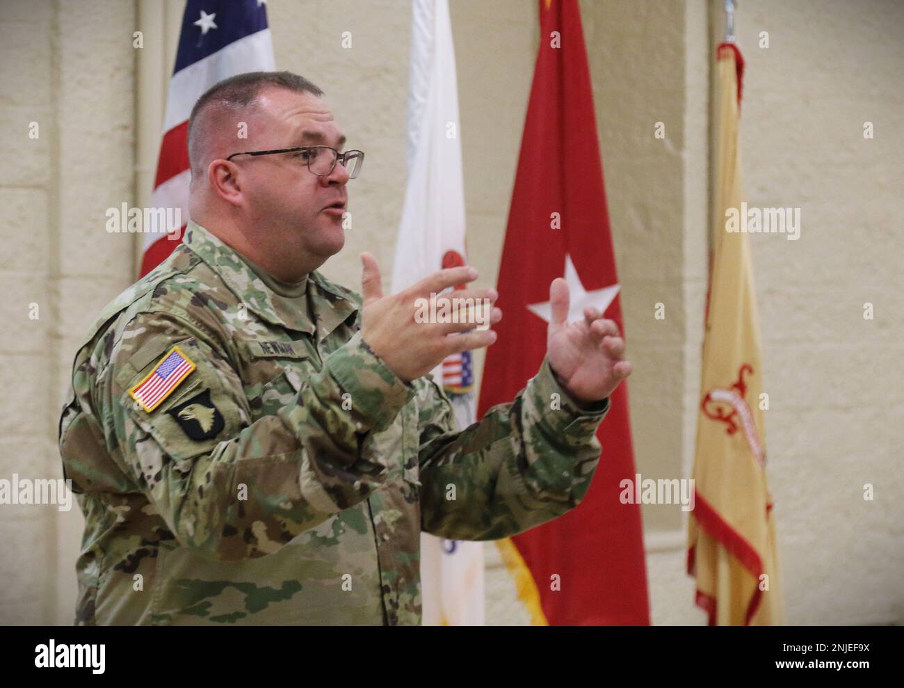 Tim lewis arsenal hi-res stock photography and images - Alamy