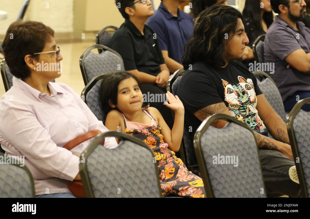 A 5-Soldier team from the Illinois Army National Guard's 6th Battalion ...