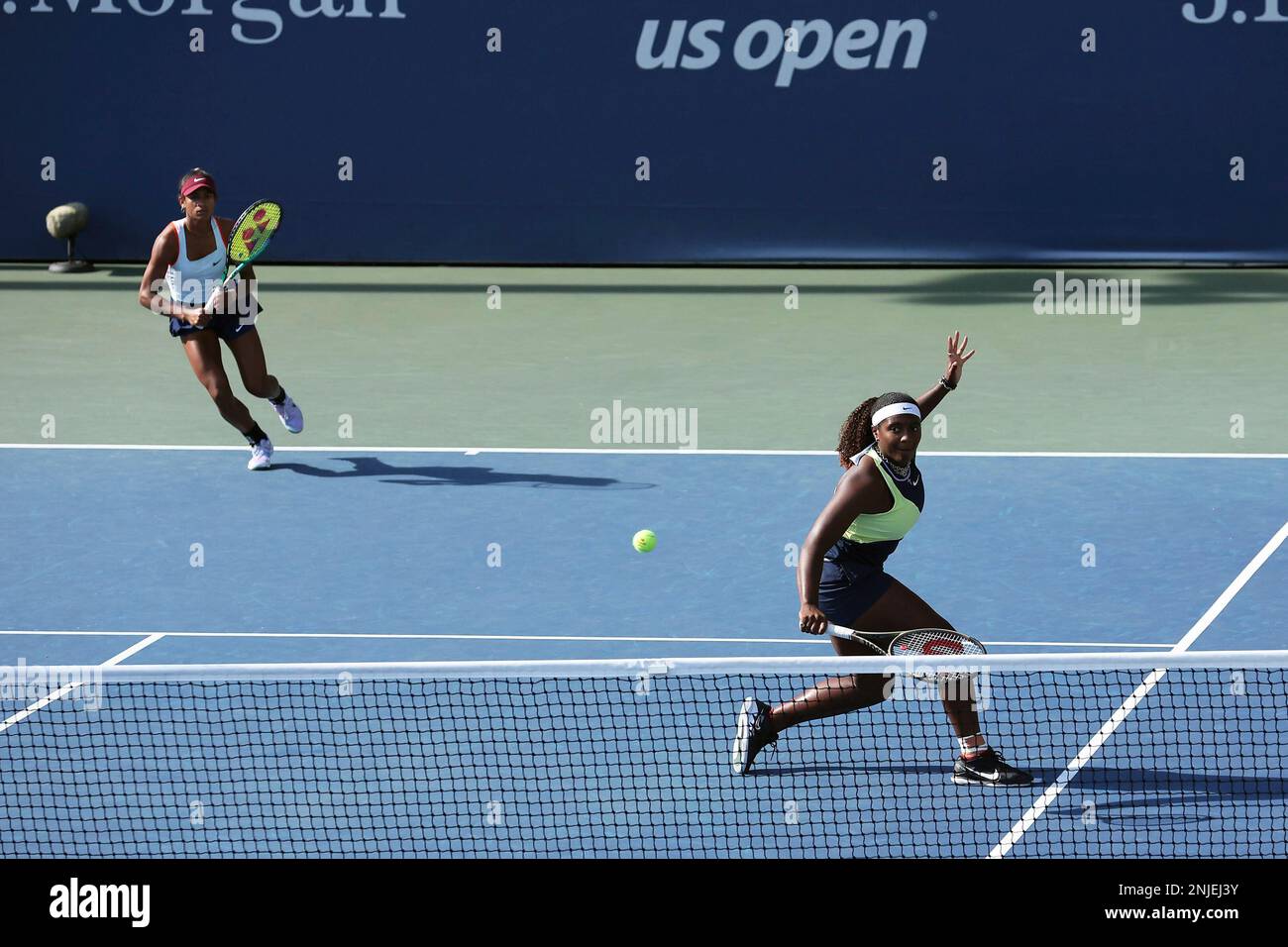 Hailey Baptiste returns during a women's doubles match at the 2022 US ...