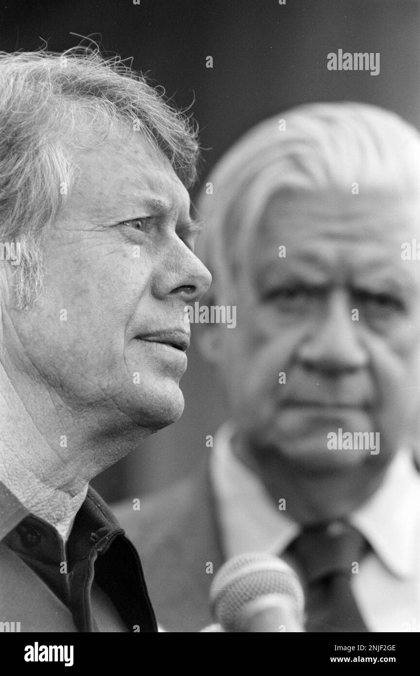 President elect Jimmy Carter and Tip Oneill at Carter's Pond House in ...