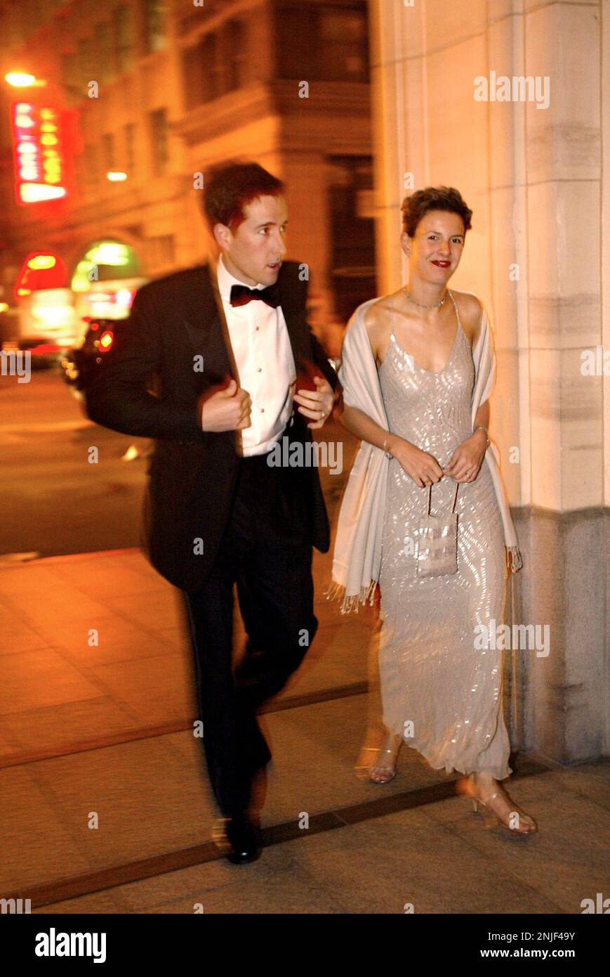 CIRCUIT3003b-C-28FEB03-MG-LH--Charles and Candace Nelson just arriving ...
