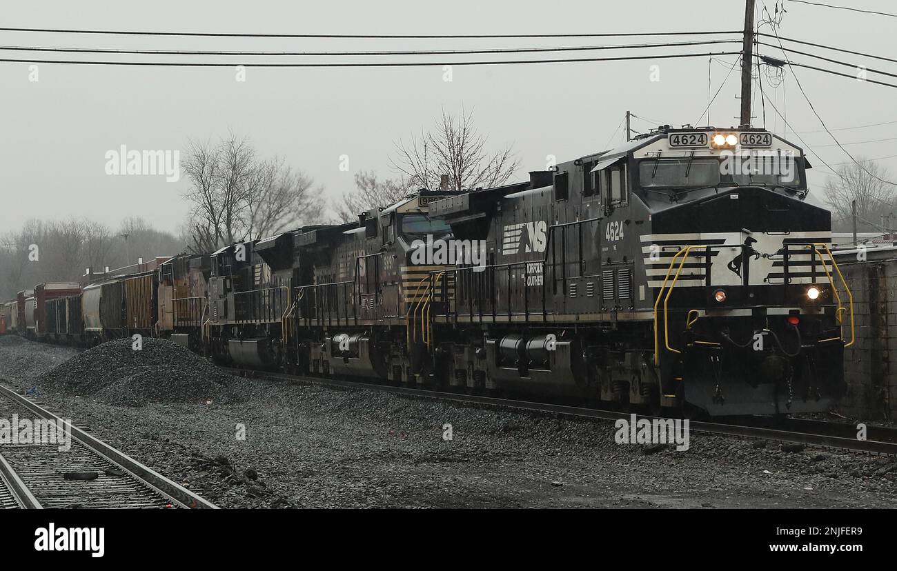 East Palestine, United States. 22nd Feb, 2023. A Norfolk Southern train ...