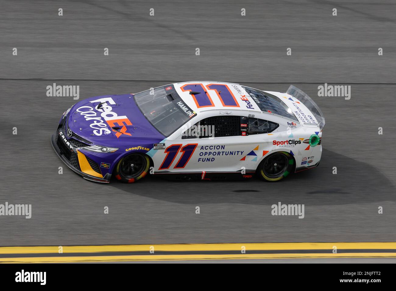 Nascar 11 Denny Hamlin