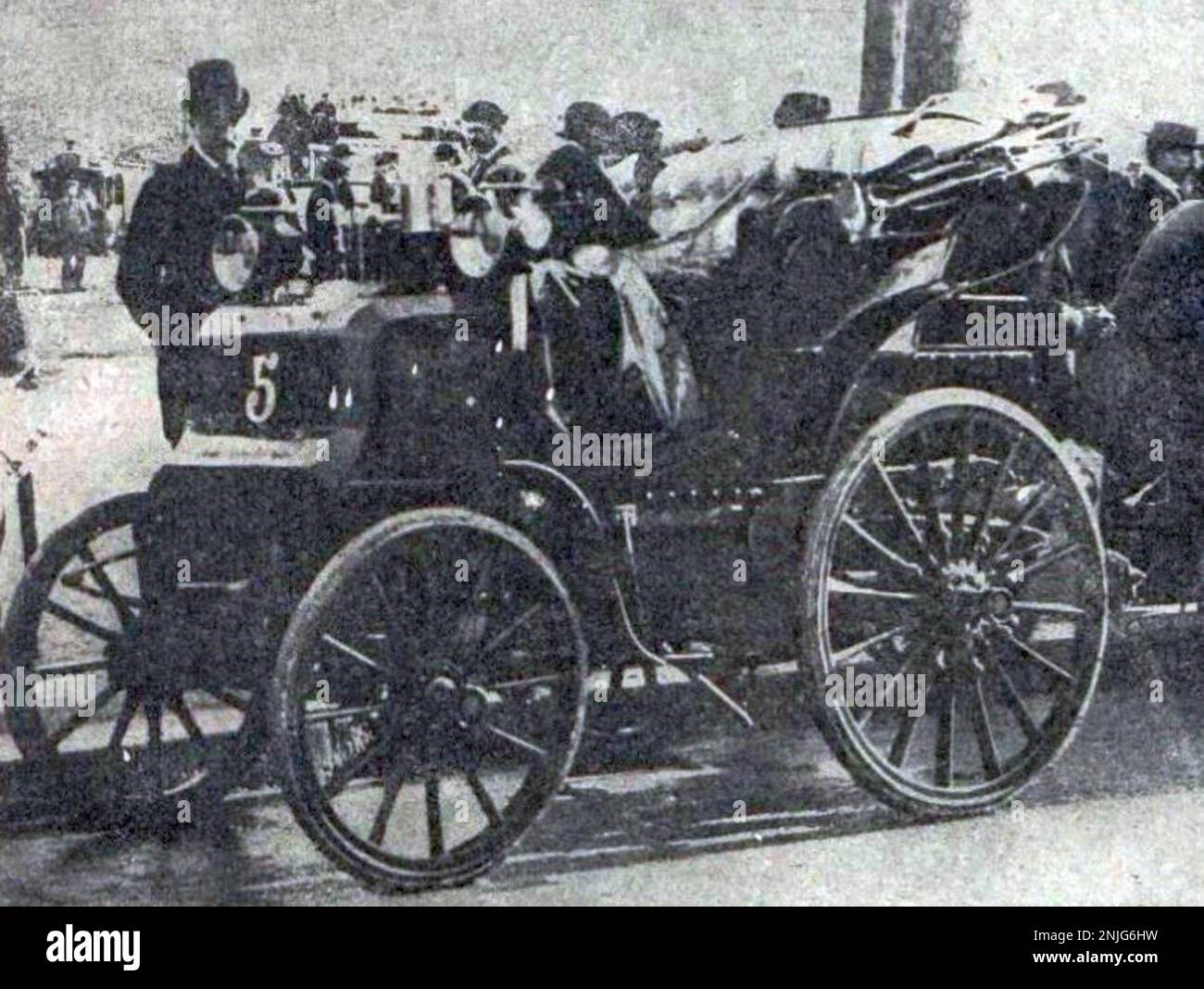 The Panhard n°5 of Levassor, winner of Paris-Bordeaux-Paris 1895 Stock ...