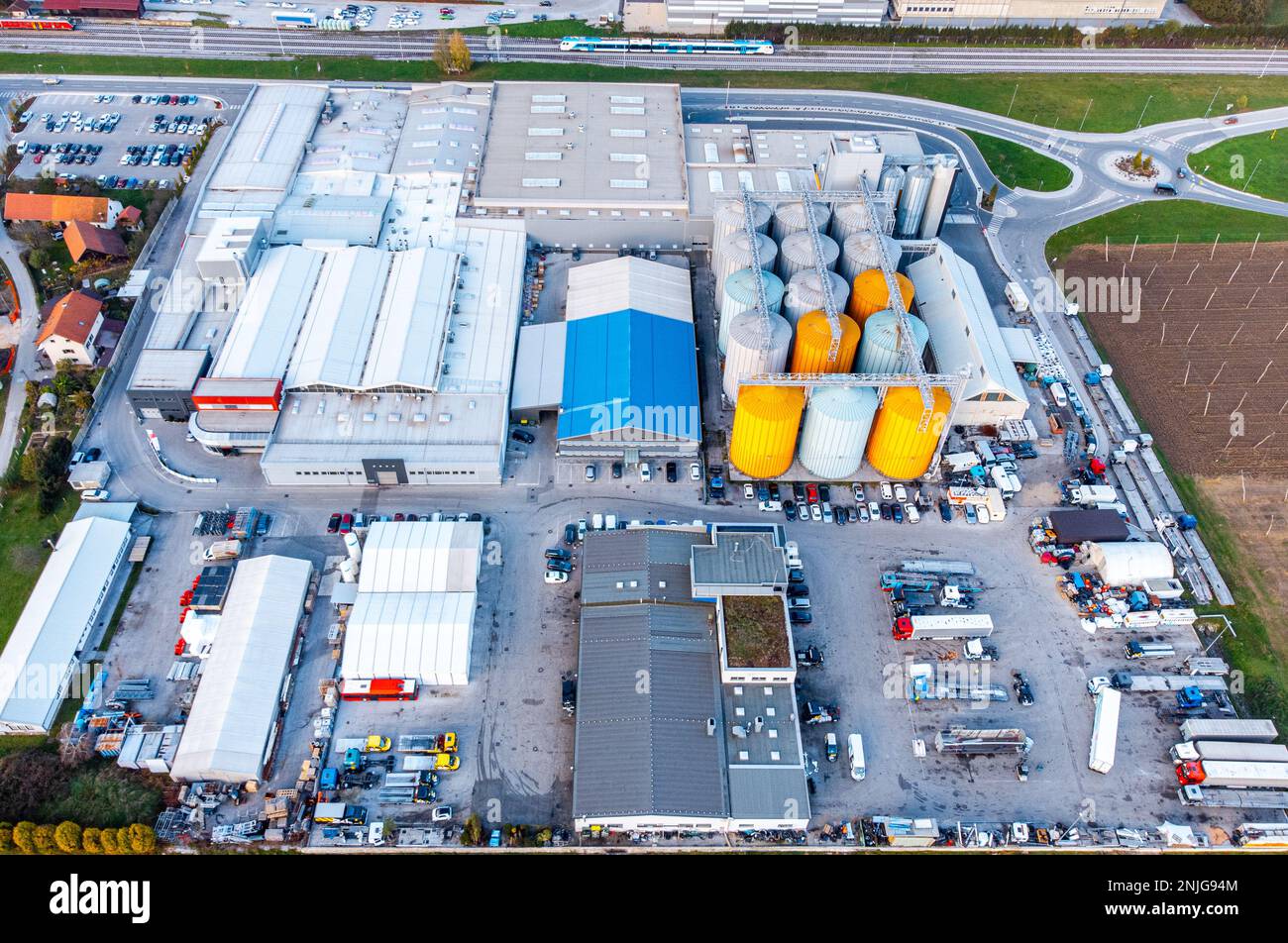 Factory rooftop hi-res stock photography and images - Alamy