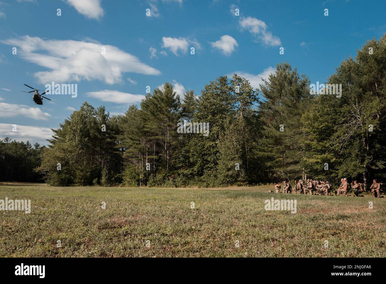 Airmen assigned to the New York Air National Guard’s 274th Air Support ...