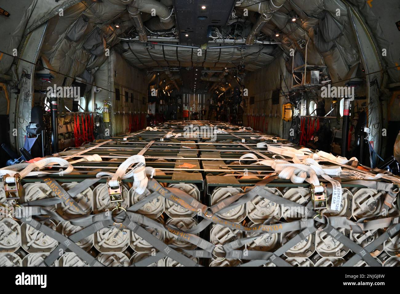 Global air mobility support system hi-res stock photography and images ...