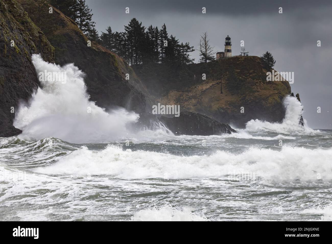 WA23053-00...WASHINGTON - Stormy day along the Pacific Coast near the ...