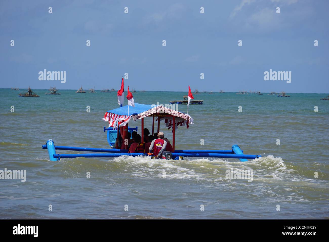 People vacation on gemah beach Stock Photo - Alamy