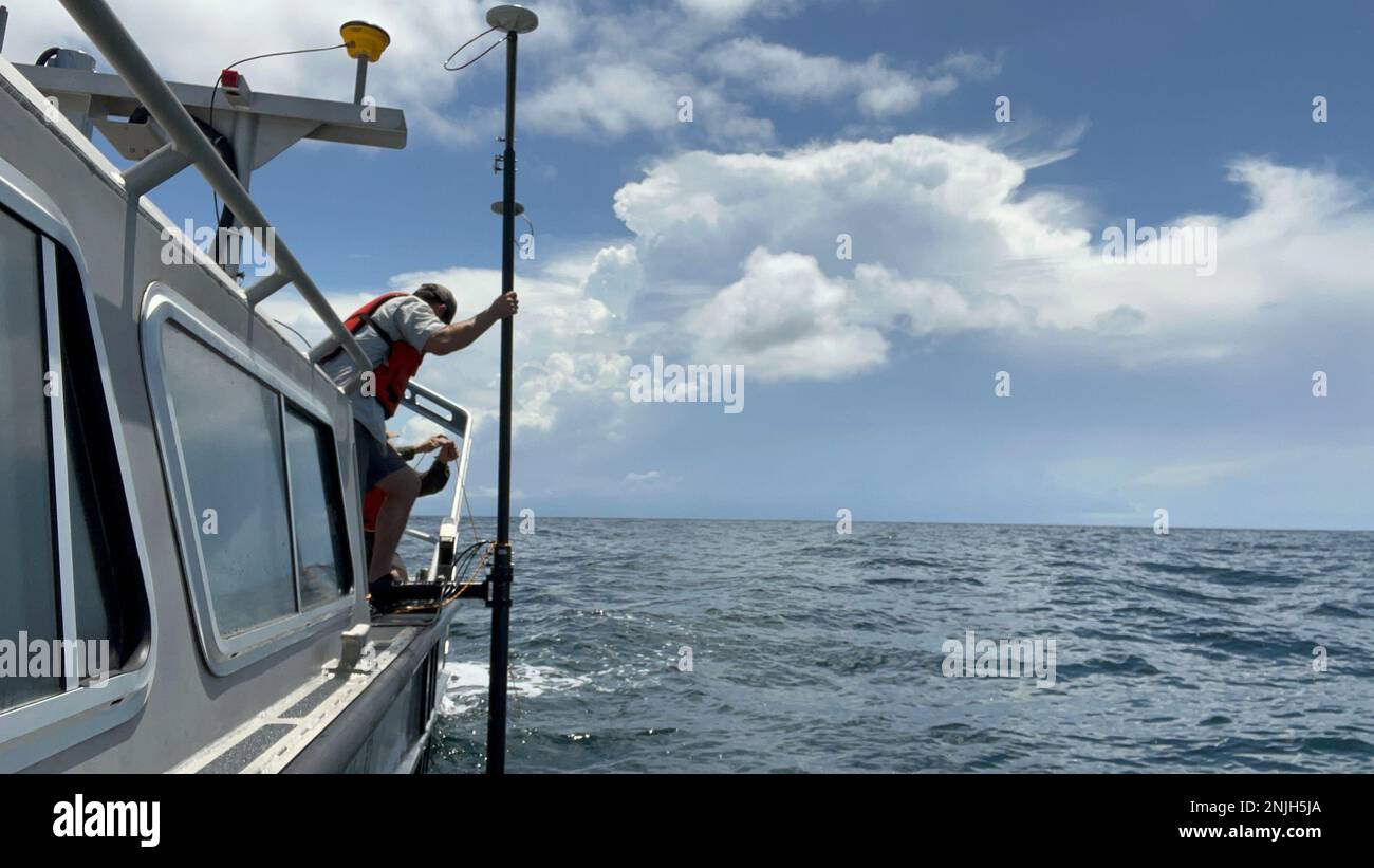 STENNIS SPACE CENTER, Miss.— Fleet Survey Team (FST) Sailors and a ...