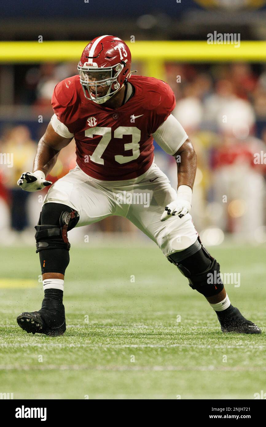 Alabama offensive lineman Evan Neal (73) blocks during the Southeastern ...