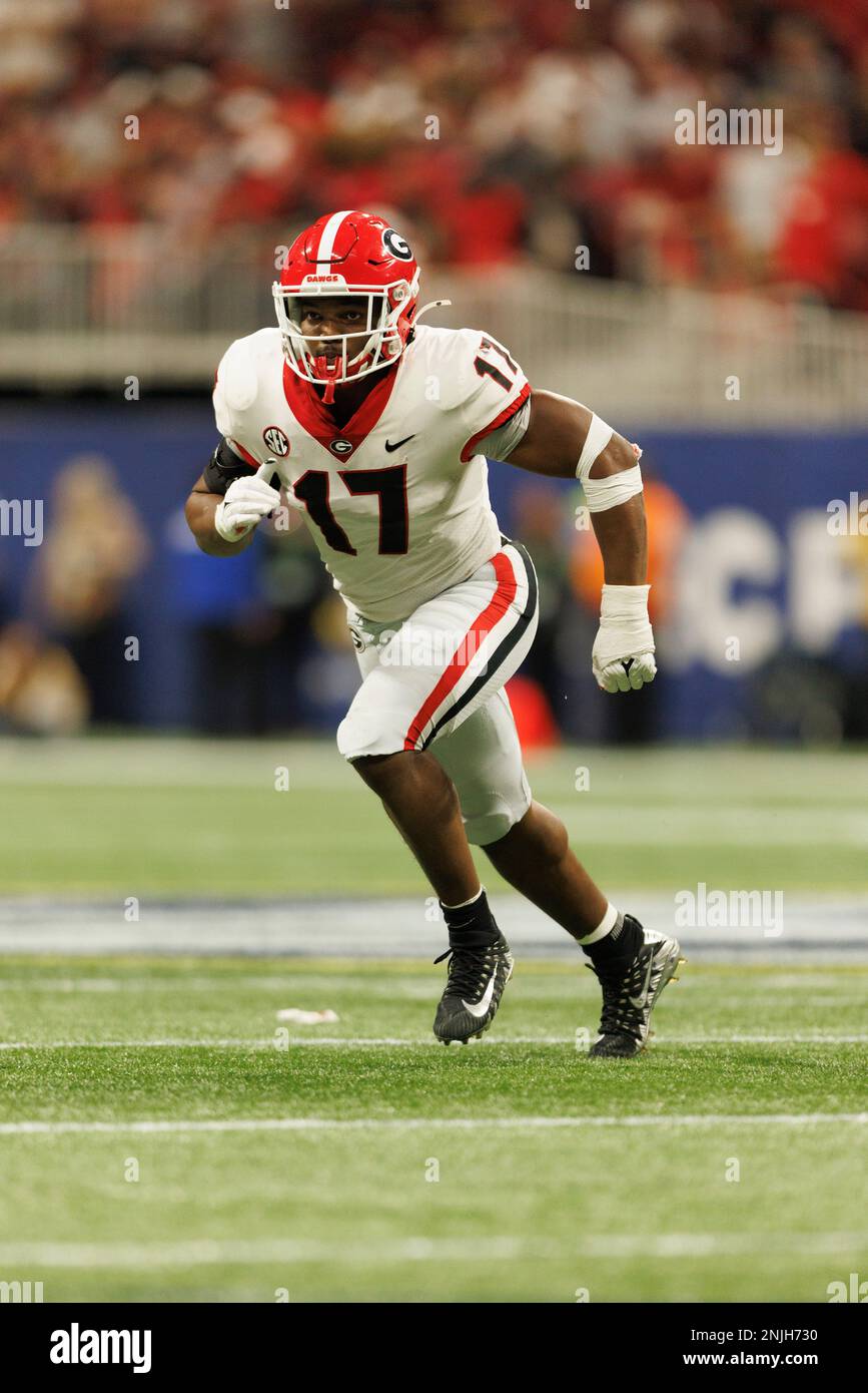Georgia linebacker Nakobe Dean (17) defends in coverage during the ...