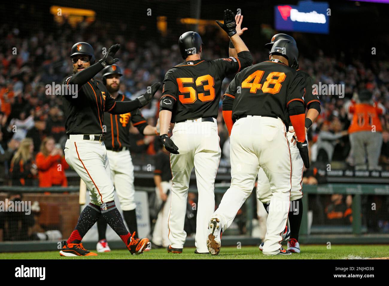 San Francisco Giants Austin Slater (53) celebrates with his teammates ...