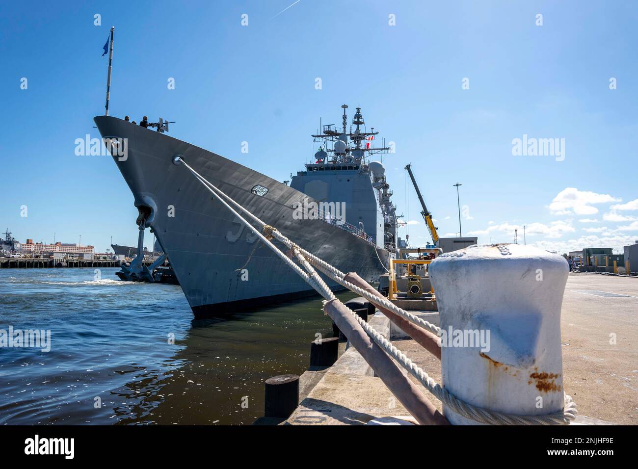 NORFOLK, Va. (Aug. 8, 2022) – The Ticonderoga-class guided-missile ...