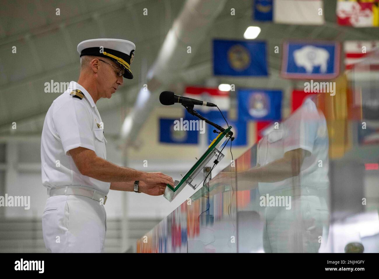 Charge cycle hi-res stock photography and images - Alamy