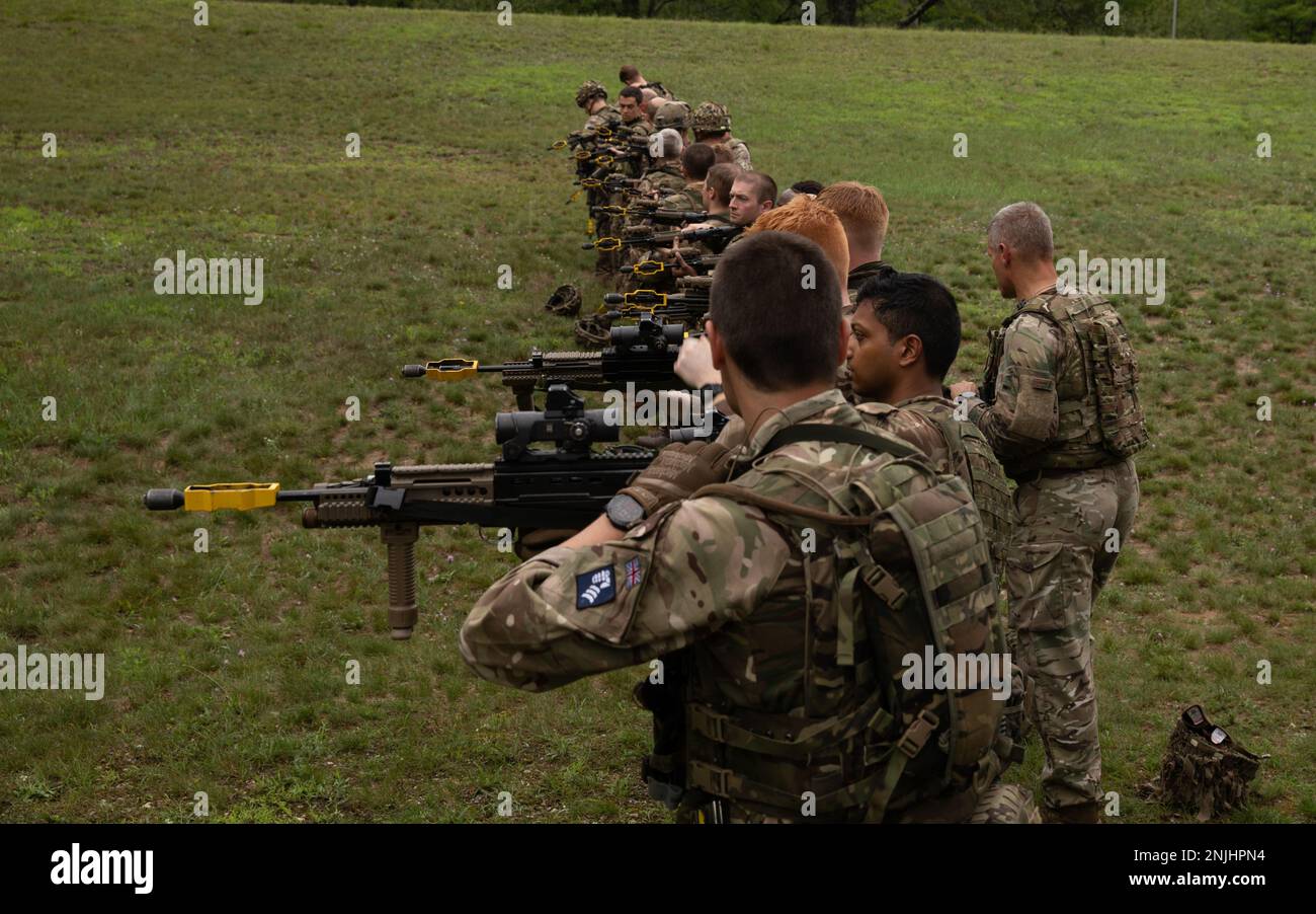 7 rifles hi-res stock photography and images - Alamy