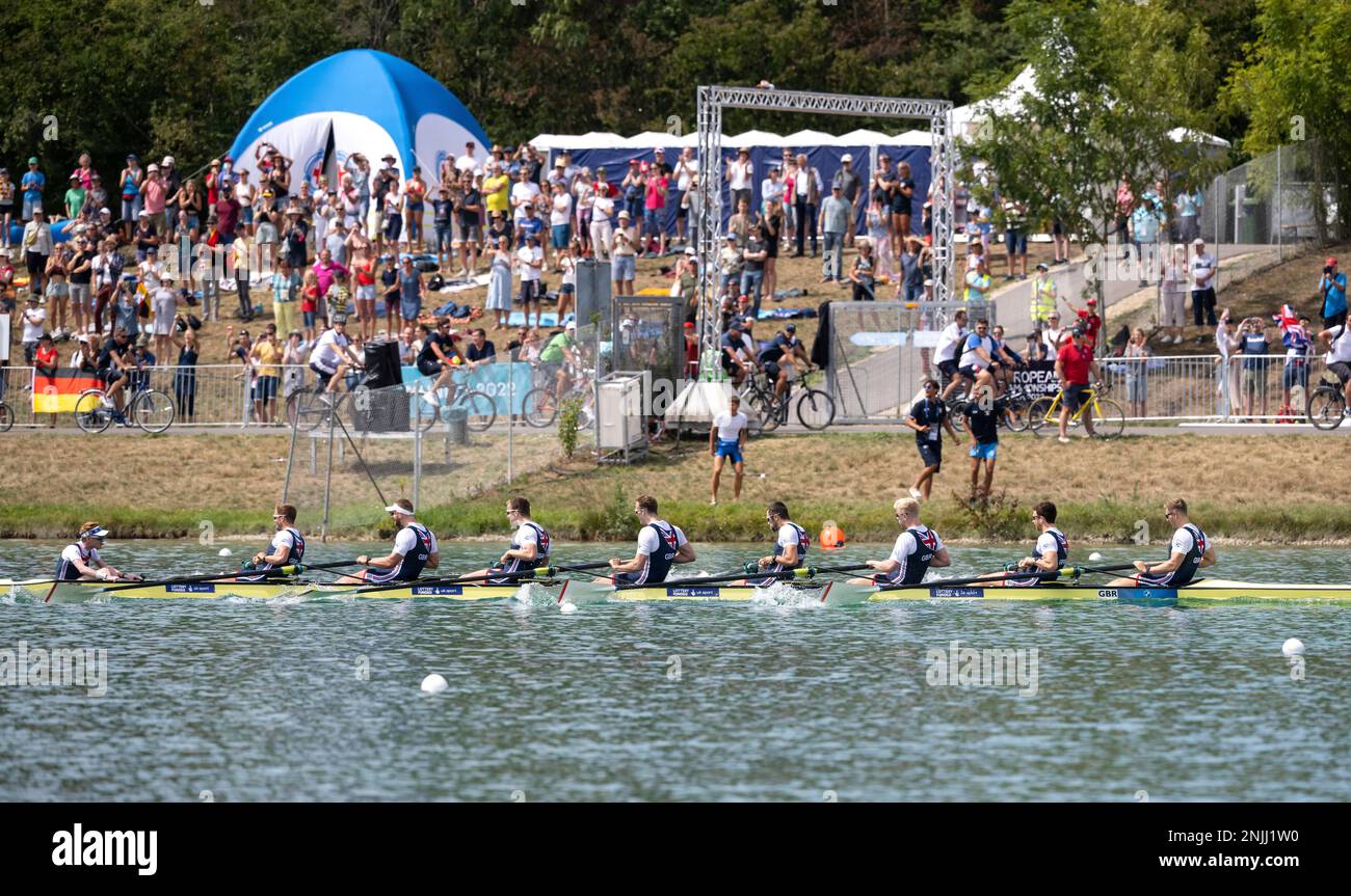 Great Britain's team rows to win the men's eight with coxswain rowing ...