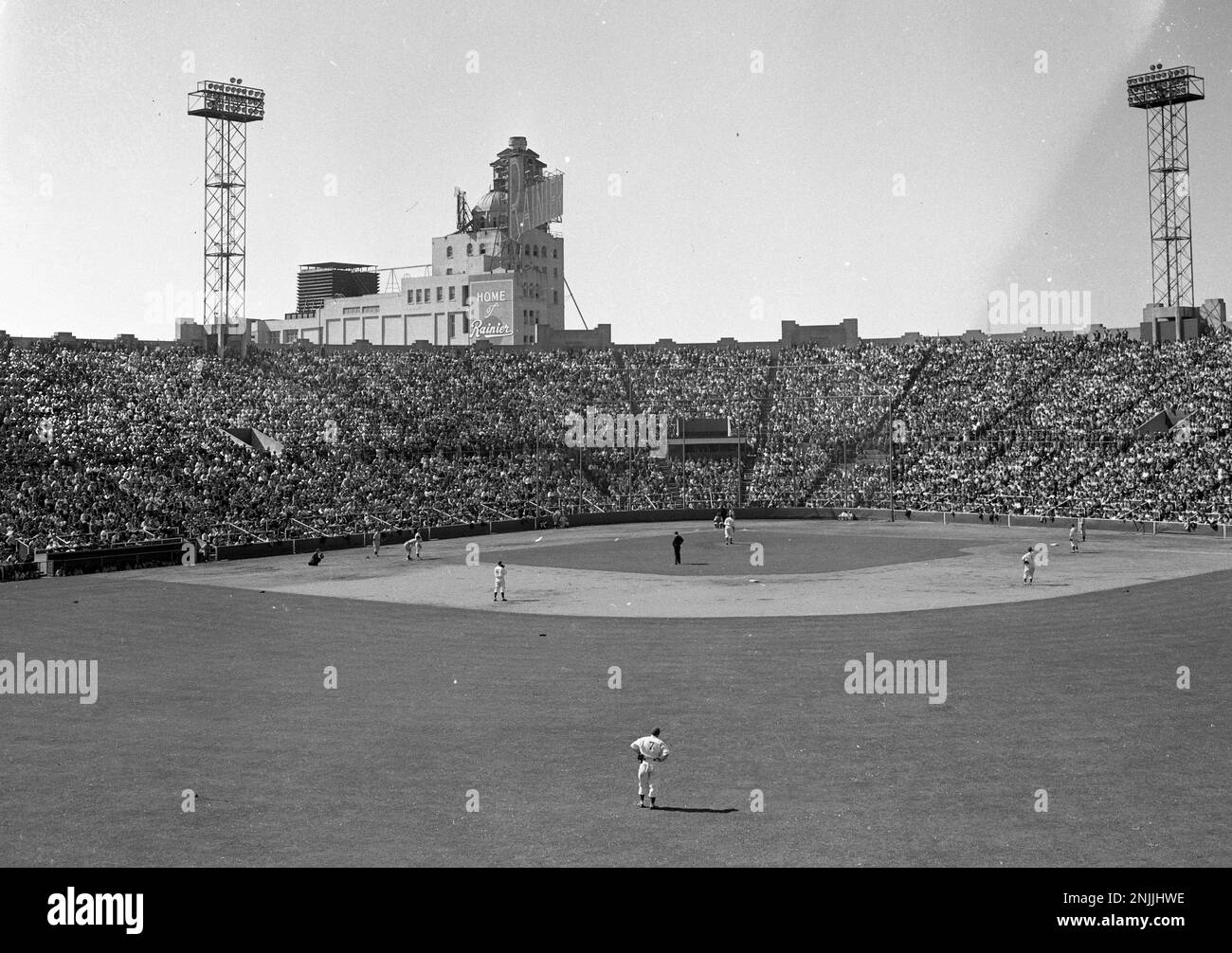 Large crowd at Seals Stadium April 15, 1945 (Photographer Unknown/San ...