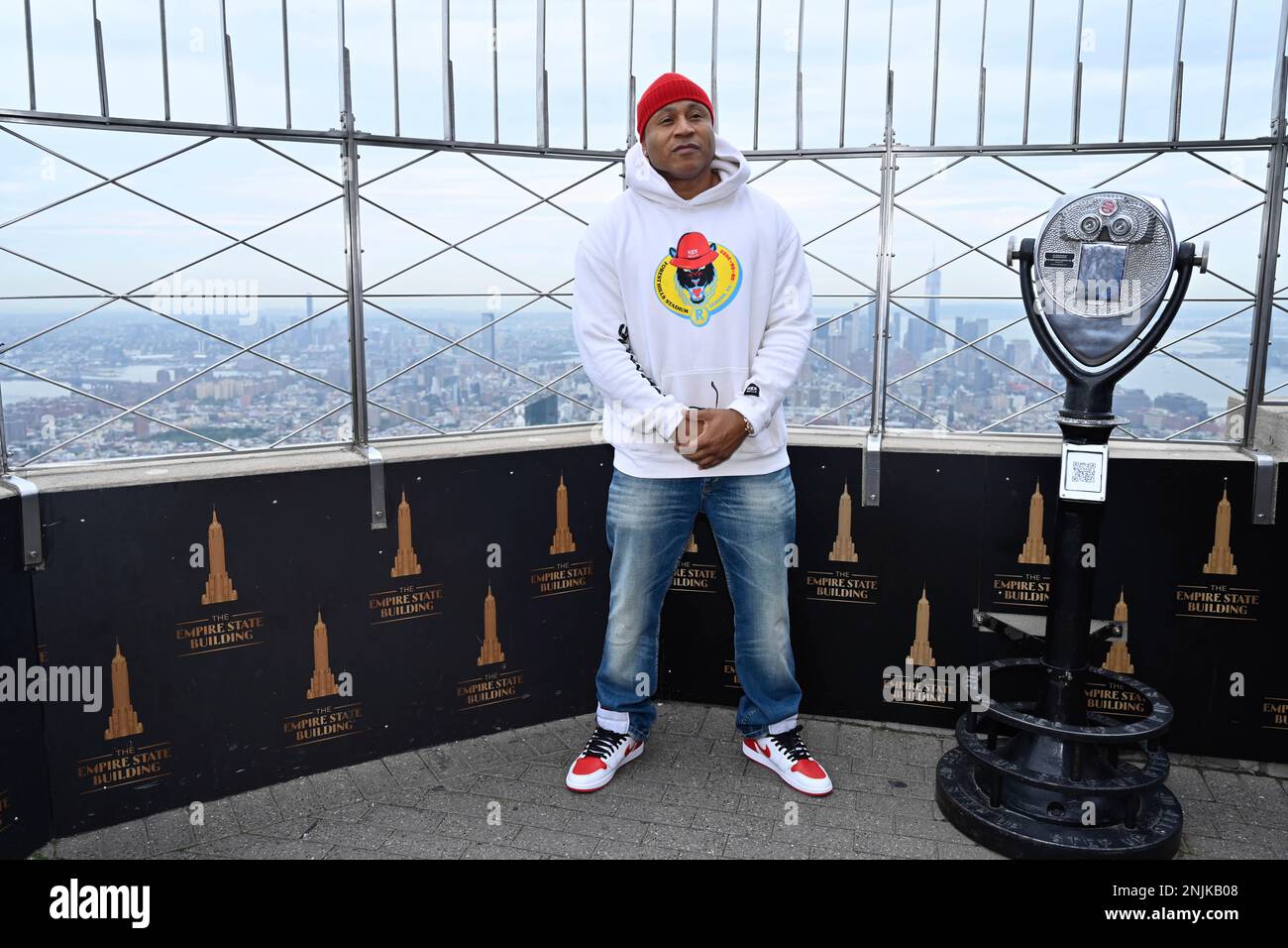 Photo by: NDZ/STAR MAX/IPx 2022 8/5/22 LL Cool J lights the Empire ...