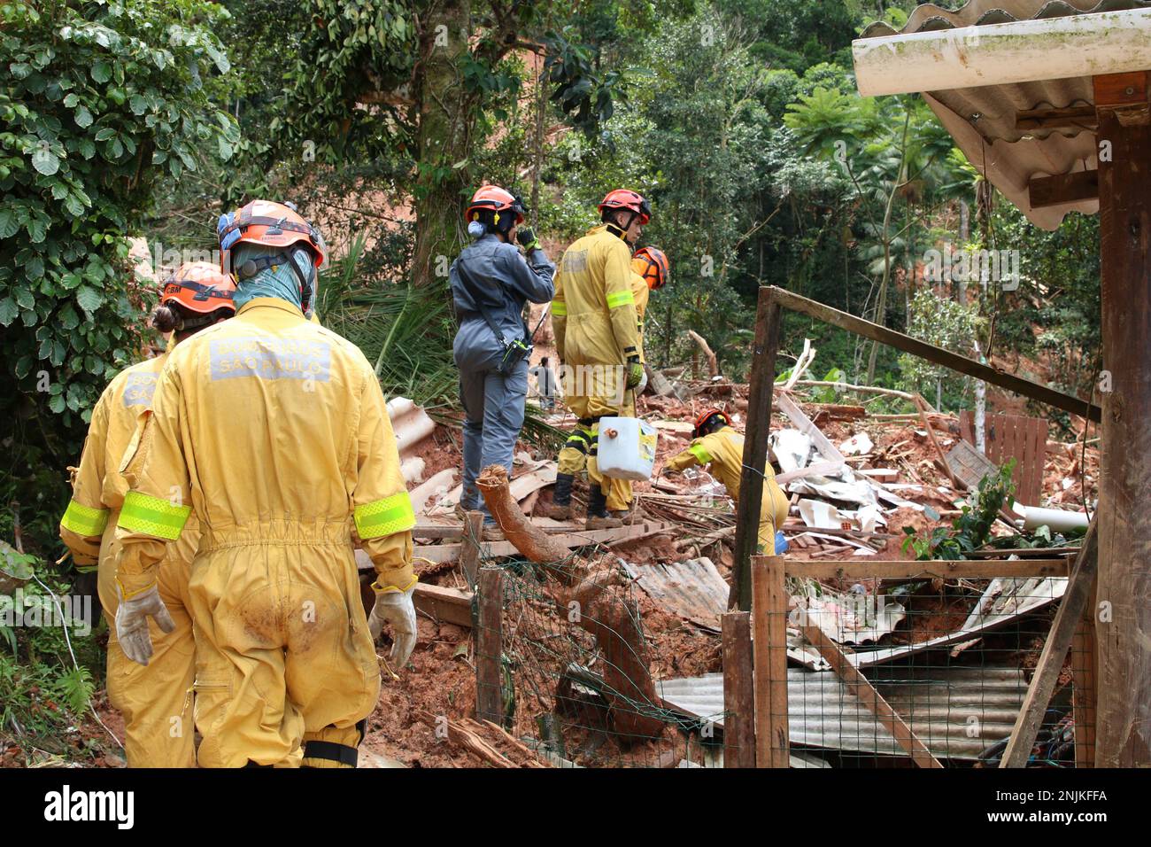 Disaster stricken area hi-res stock photography and images - Alamy