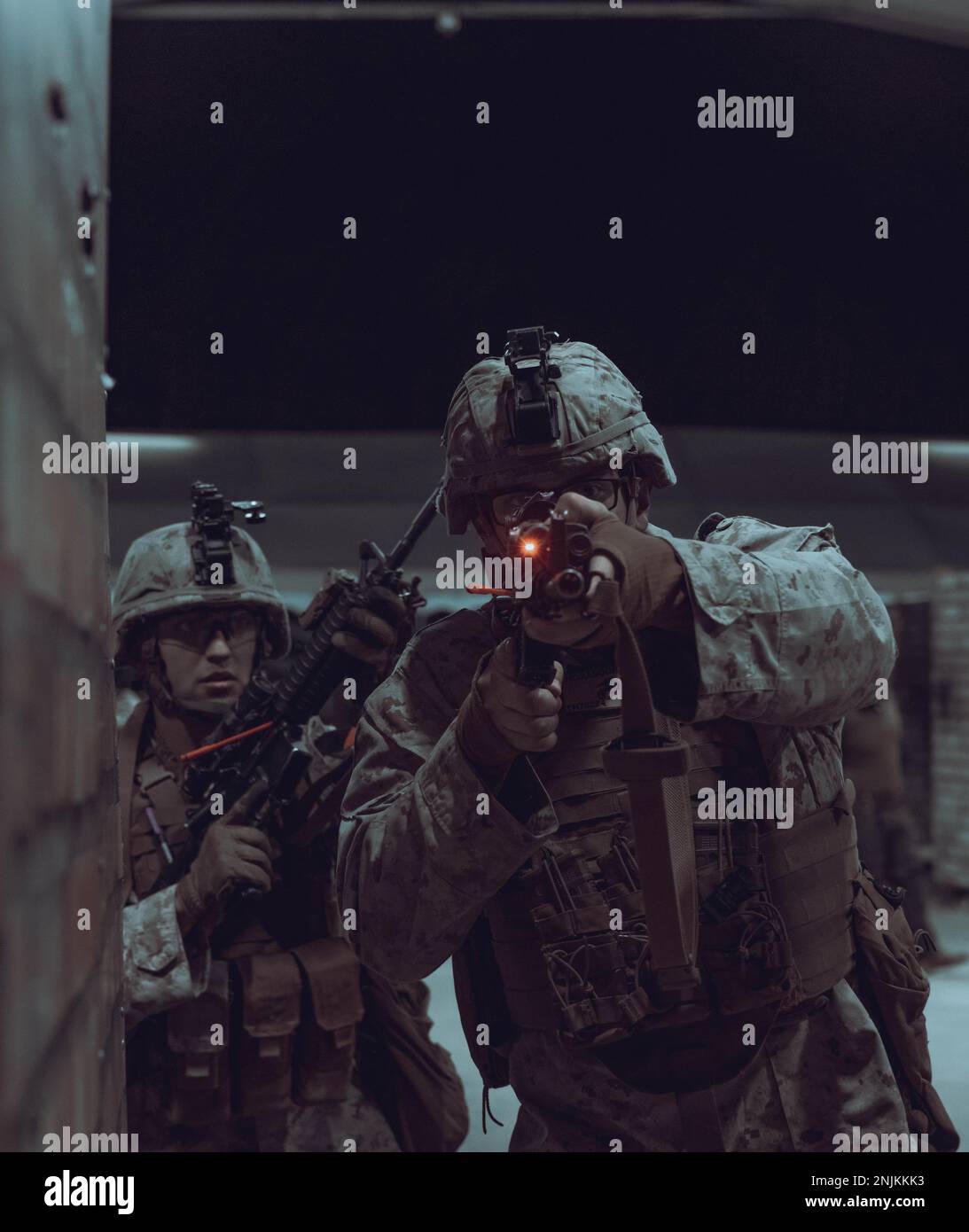 U.S. Marines with 2nd Assault Amphibian Battalion, 2nd Marine Division ...
