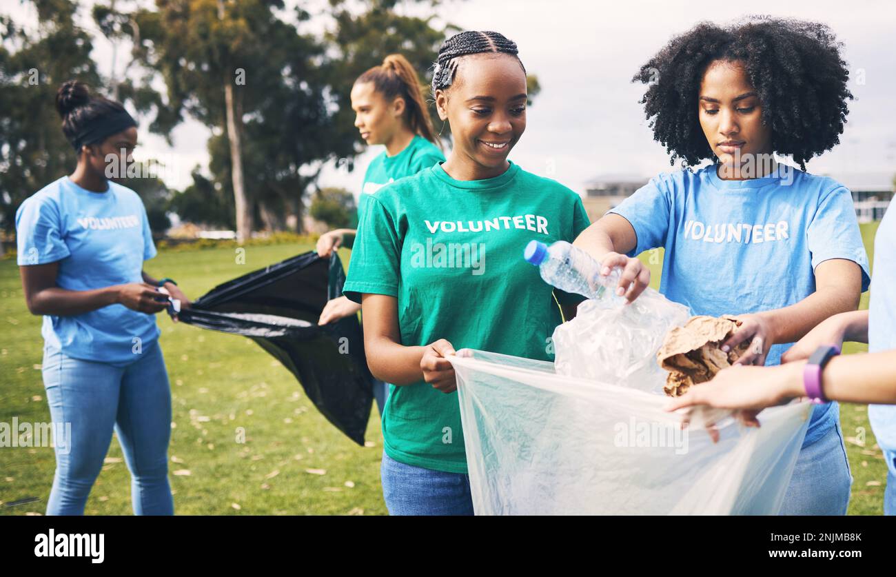 Students, recycle and community volunteer project with young people ...