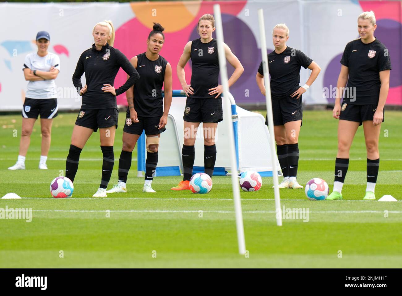 From left, England's manager Sarina Wiegman, players Chloe Kelly, Demi ...
