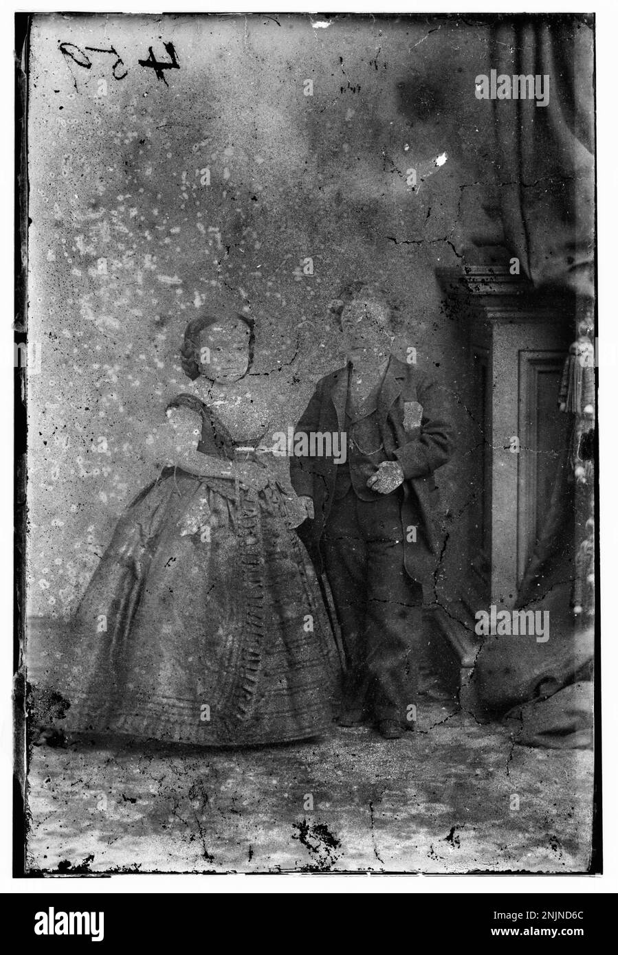 Portrait of Tom Thumb and his wife, a famous couple in the 19th-century ...