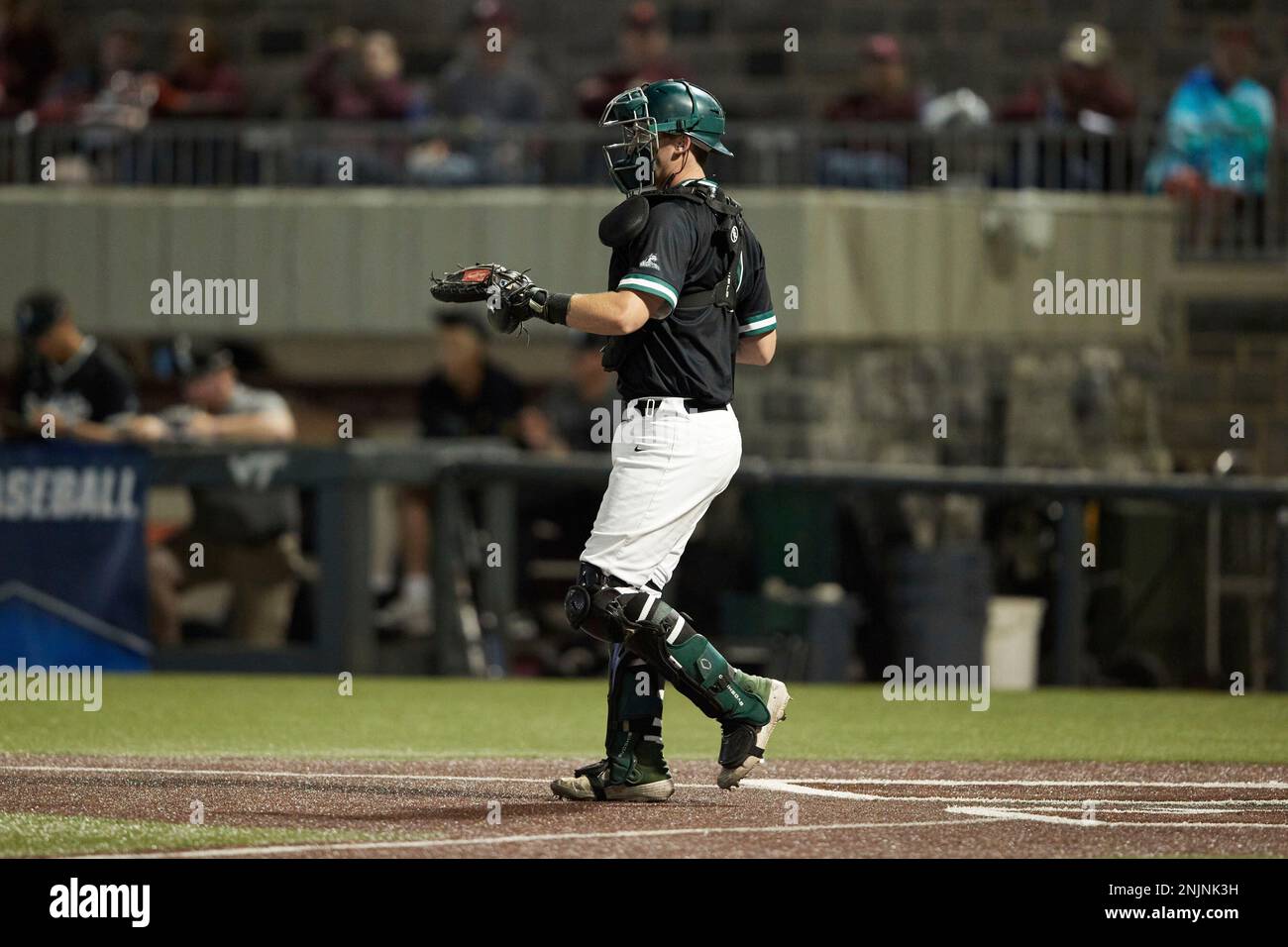 Wright State Raiders catcher Sammy Sass (11) on defense against the ...