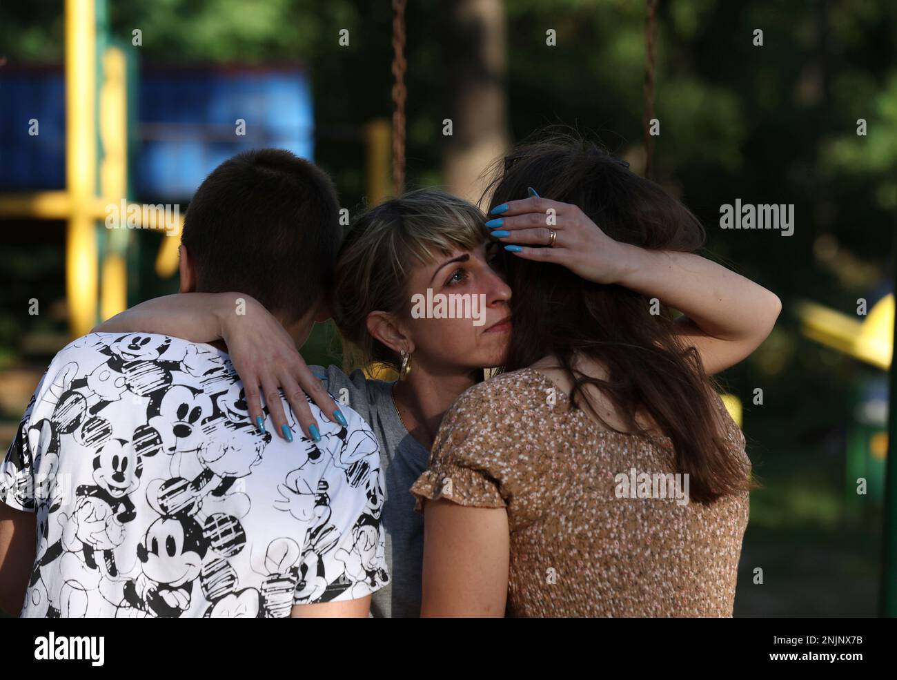 37-year-old mother who lost her husband is pictured with her 18-year ...