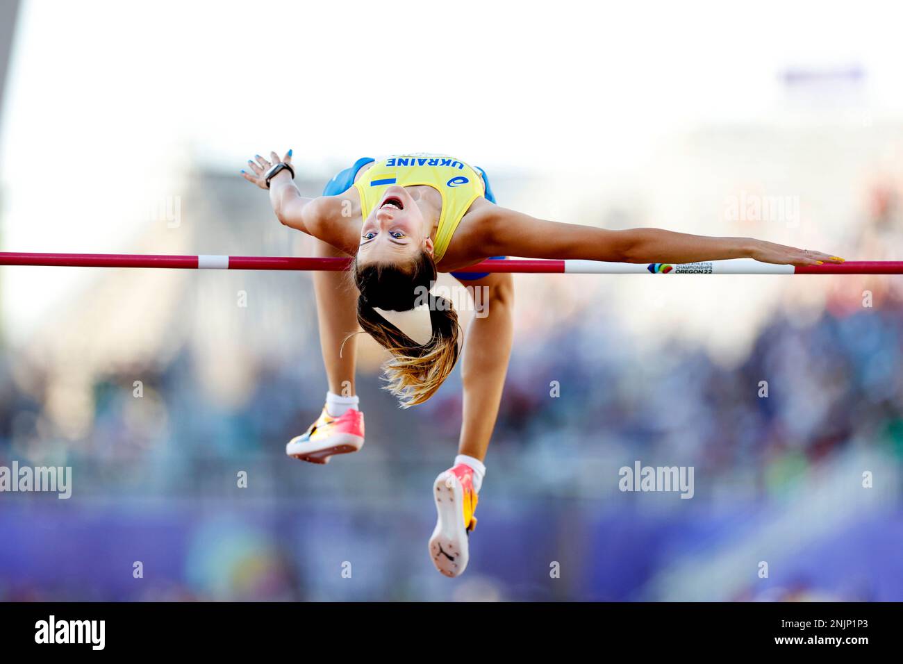 Ukraine's Yaroslava MAHUCHIKH misses her third 2.04-meter jump at High ...
